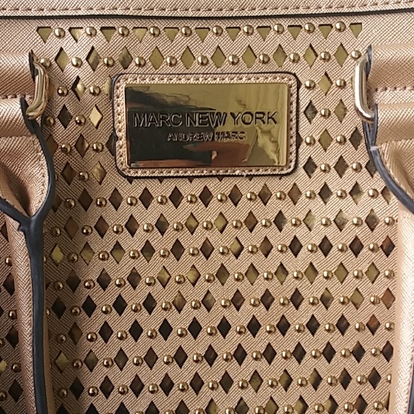 Andrew Marc | Bags | Likenew Marc New York | Poshmark